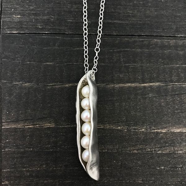 6 Peas In A Pod Pearl Necklace